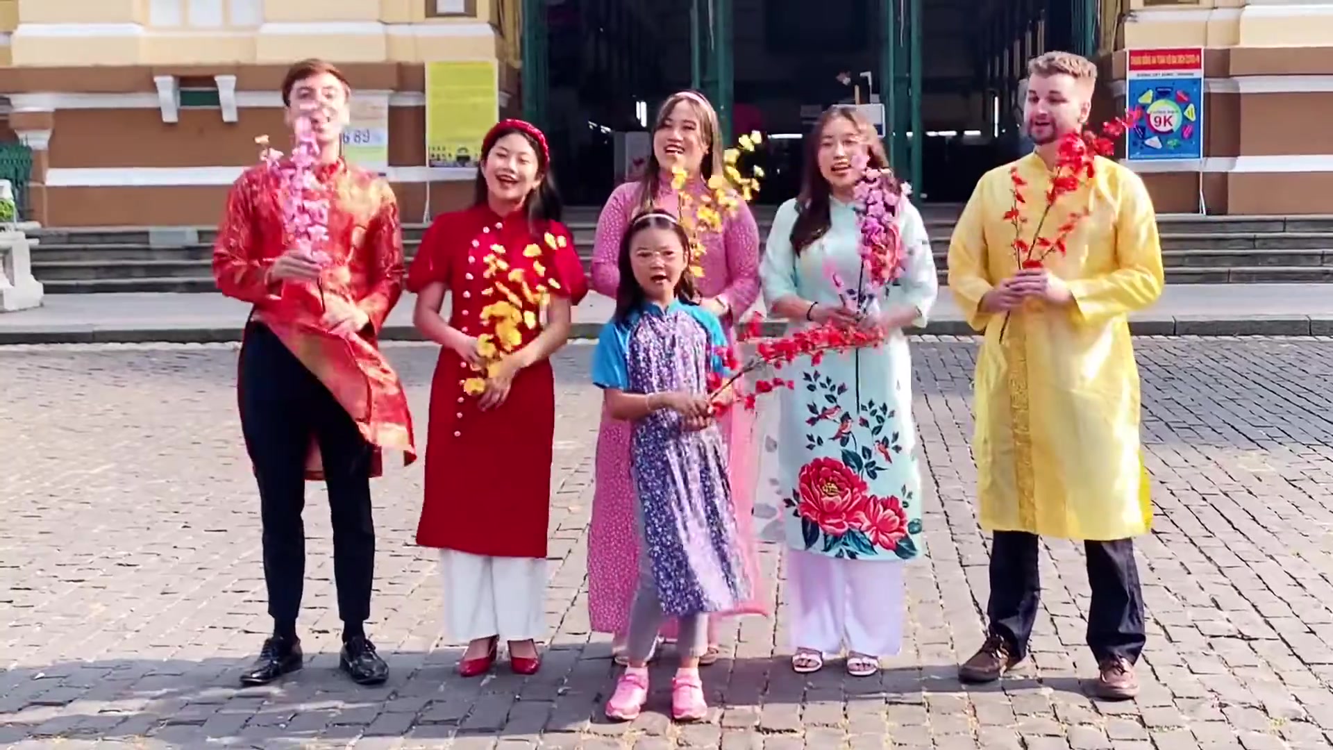 Quỳnh Lê chúc mừng năm mới 2022 đến Quý khán giả - tyt - COS.TV