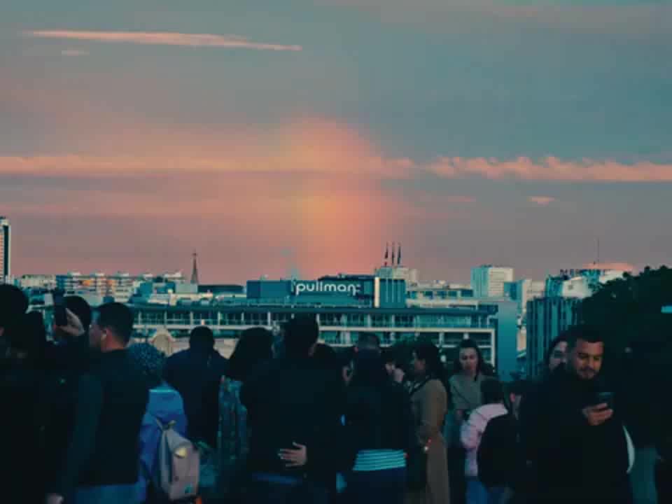 1127视频6 - COS.TV