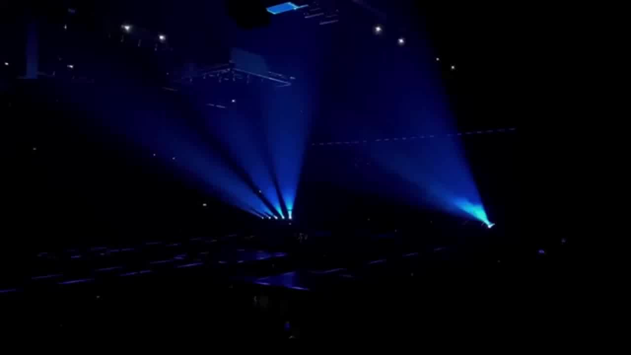 1203视频18 - COS.TV