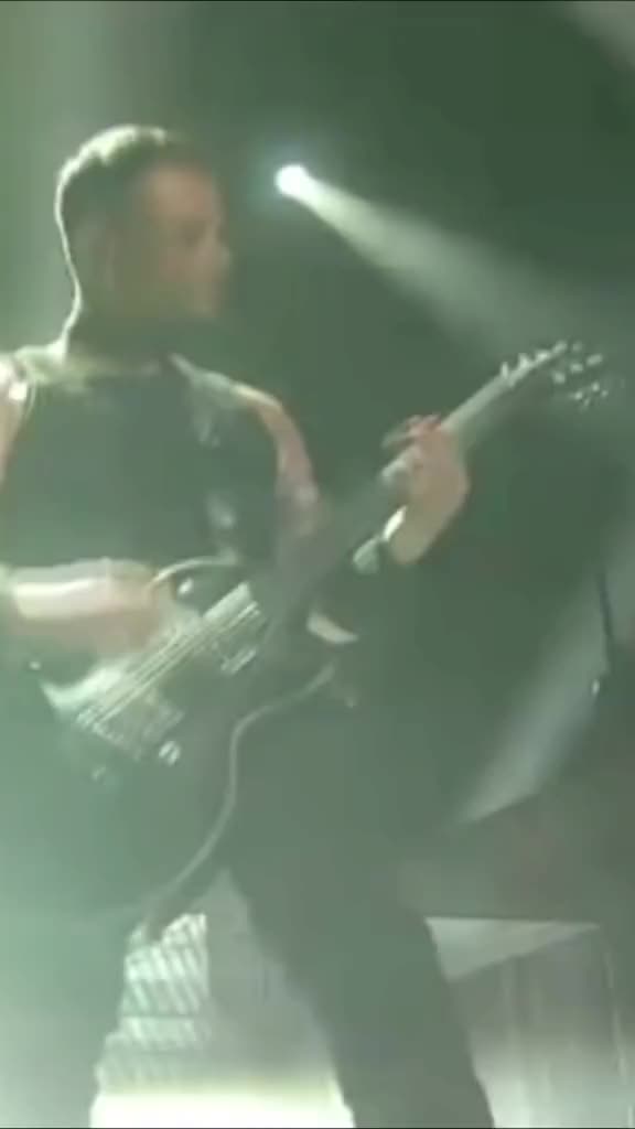 Marilyn Manson - The Beautiful People - COS.TV