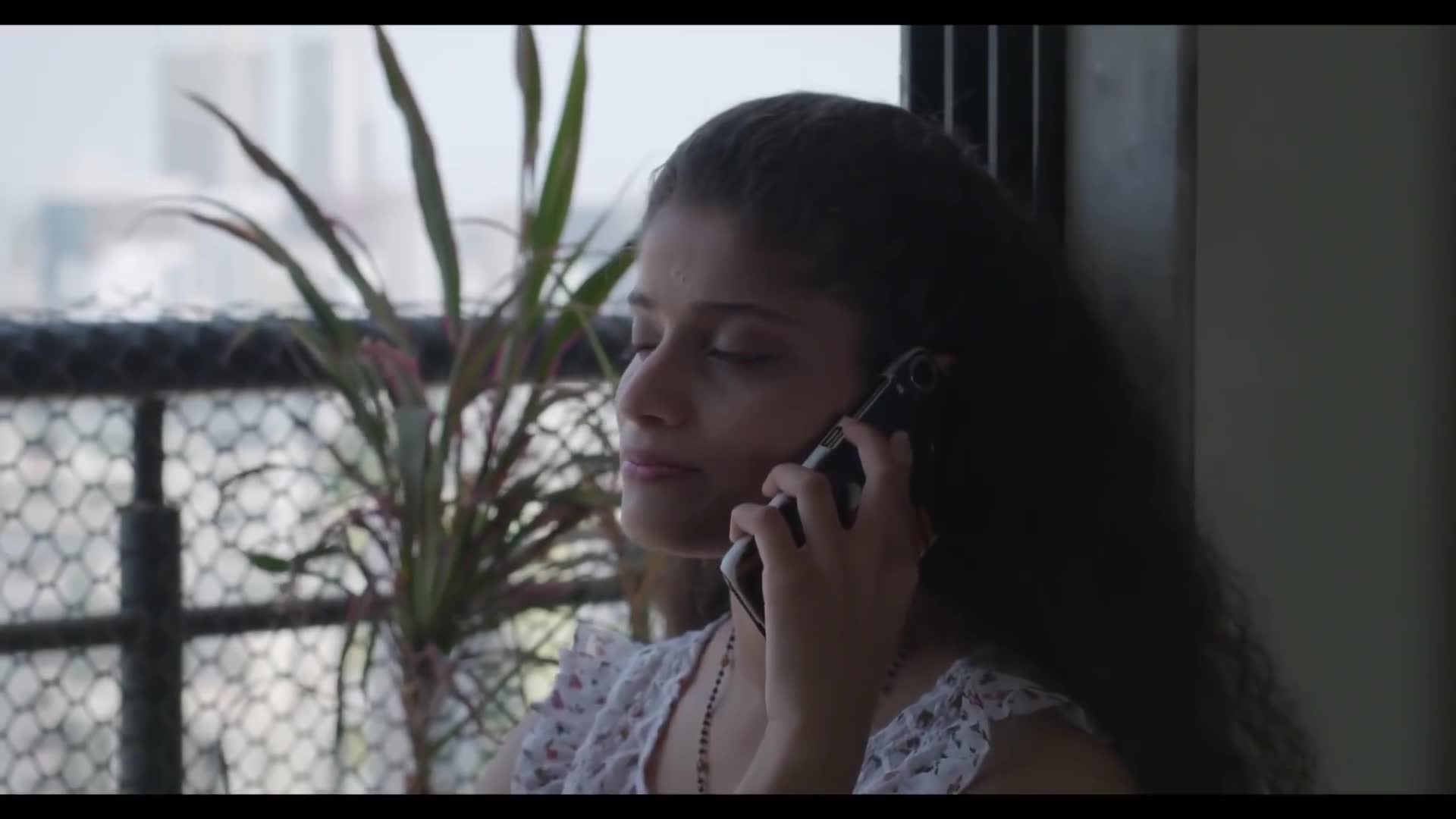 Affair With Room Service - Beautiful Girl Story - Hindi Short Film - COS.TV
