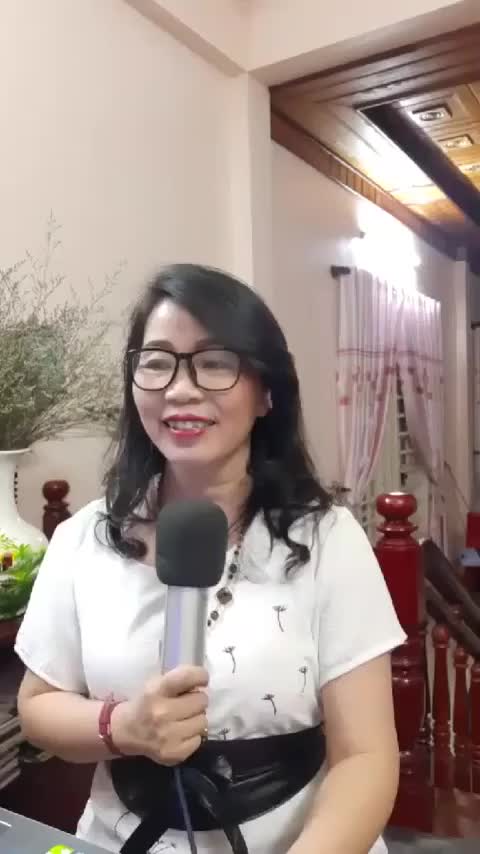 NHẠC SĨ TRẦN THU HƯỜNG-PHÁT TRỰC TIẾP CÁC CA KHÚC VIẾT VỀ TÌNH YÊU NHÂN VALENTINE - COS.TV