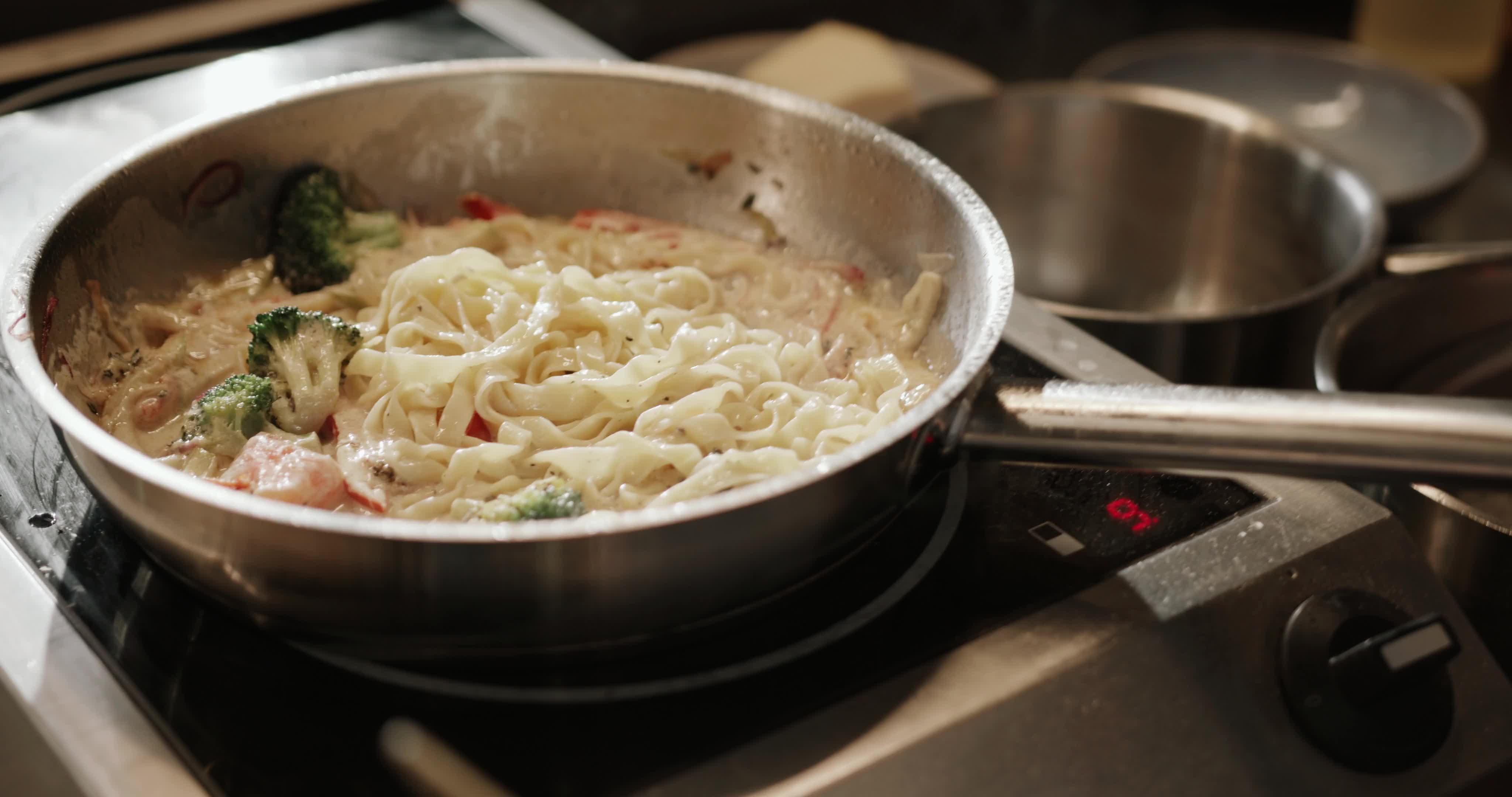 Masters Chefs World July (74) - COS.TV