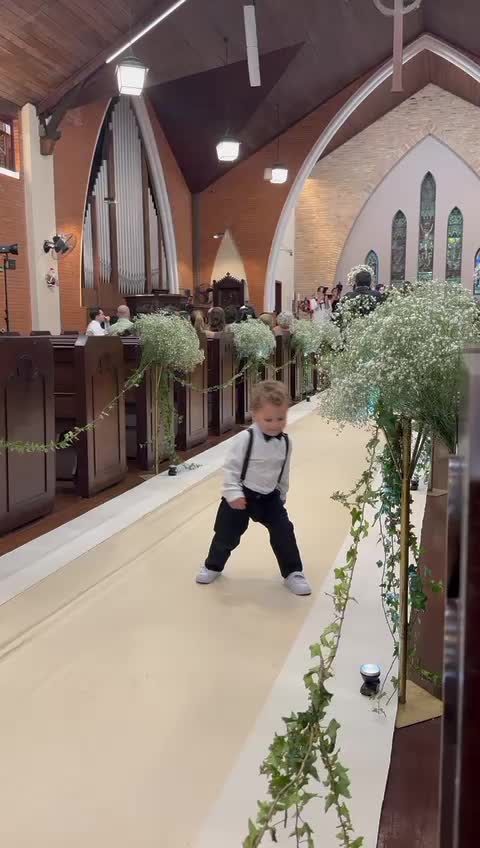 Bubu na igreja - COS.TV