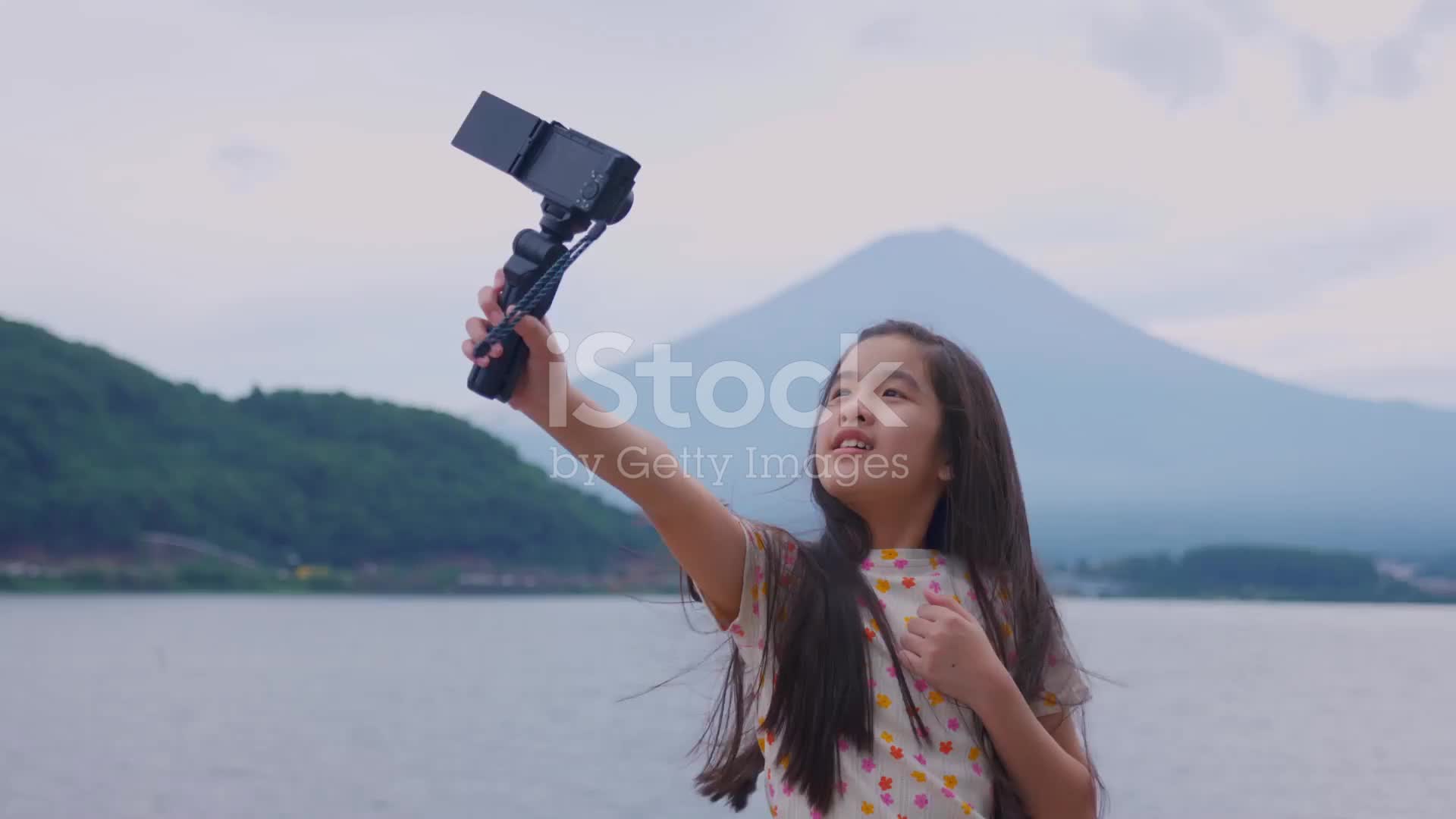 POSTING UNTIL I'M MILLIONAIRE | DAY 146 - COS.TV